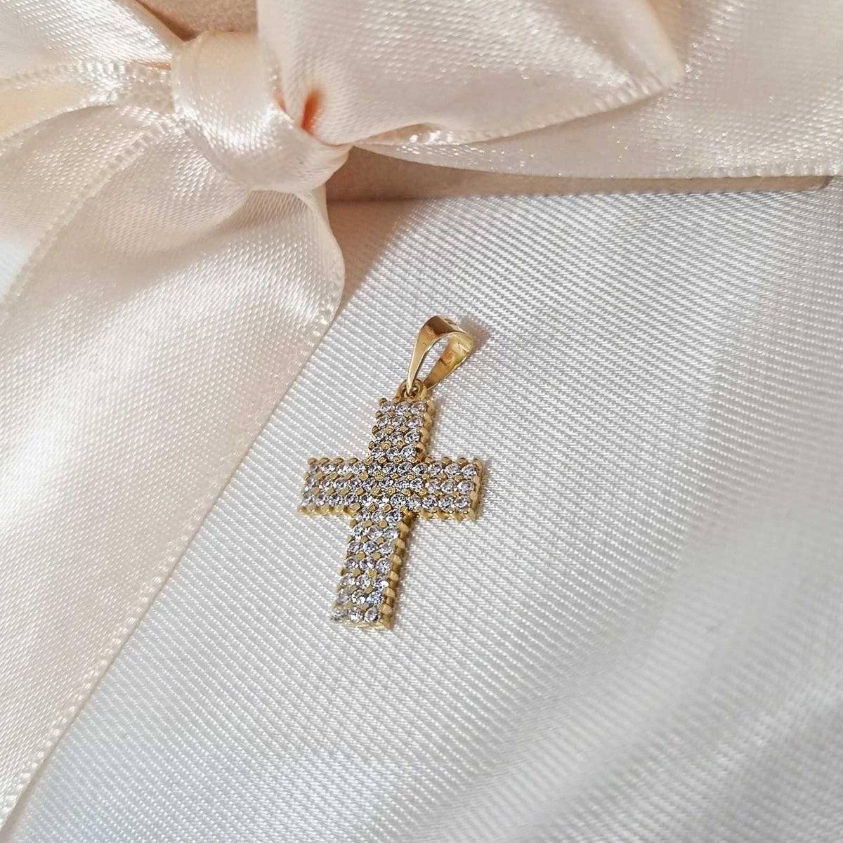 Zlatni privezak krst od cirkona 36 - Zlatni privesci - Zlatara Petrović