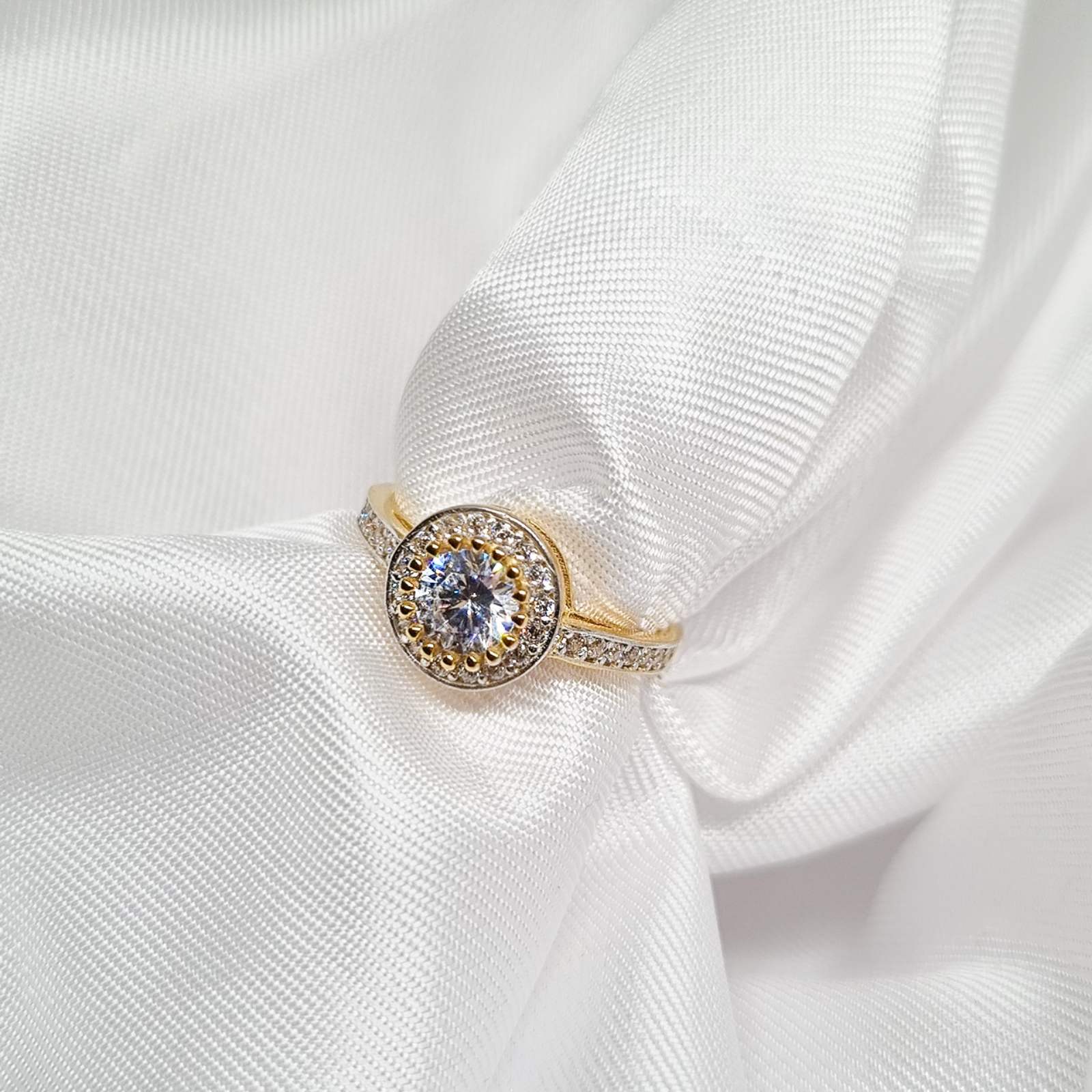 Minđuše od zlata - Belo i žuto zlato - Zlatara Petrović